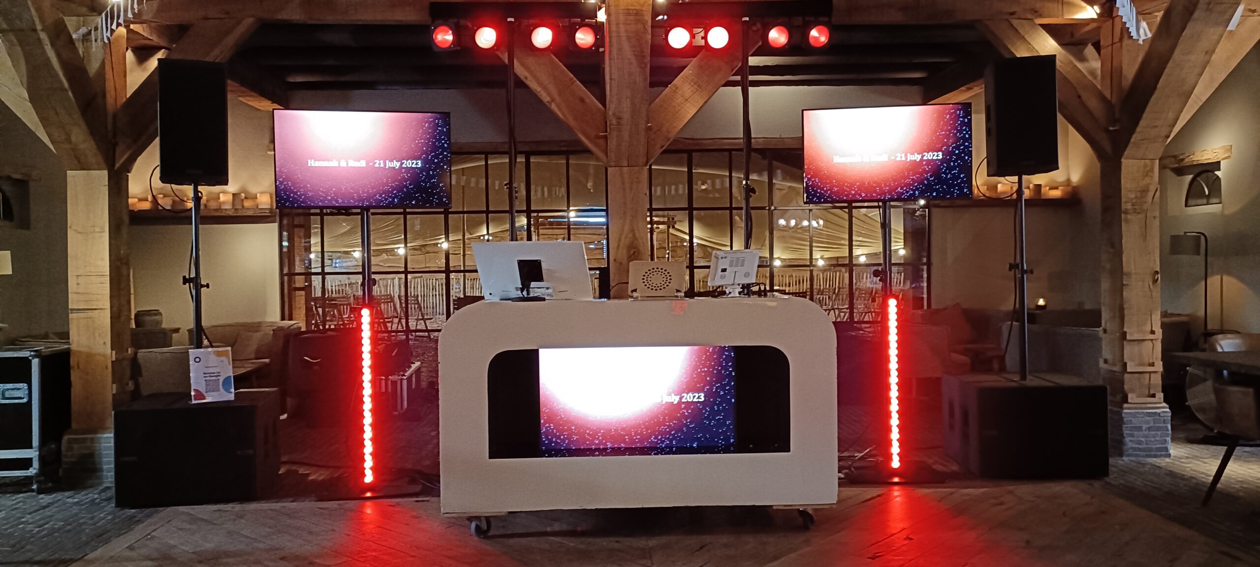 The Dutch (Wedding) DJ Party - Party Like you never did before! Wedding DJ